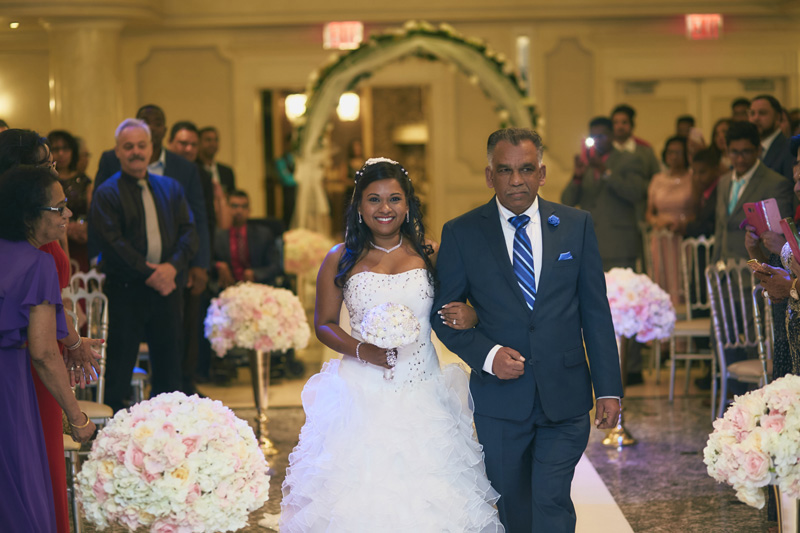 bride walking down the isle