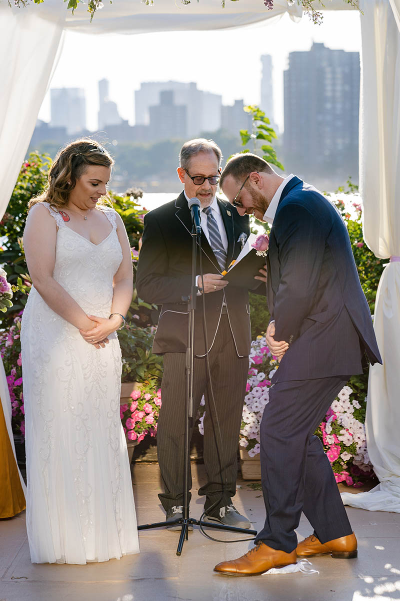 Breaking of the glass